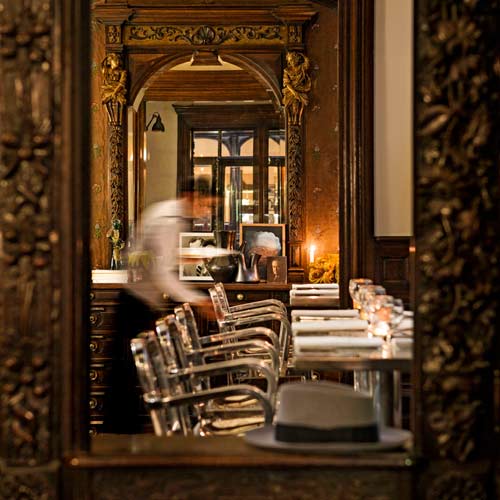 Caffè Stern, a modern Italian bistro signed Starck