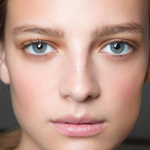 A light and smooth complexion