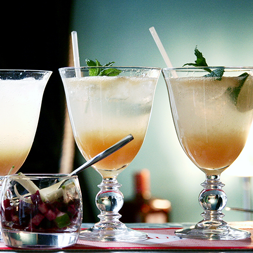 Cocktail evening with the gals