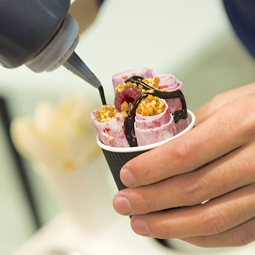 IceRoll, an ice cream like in Asia